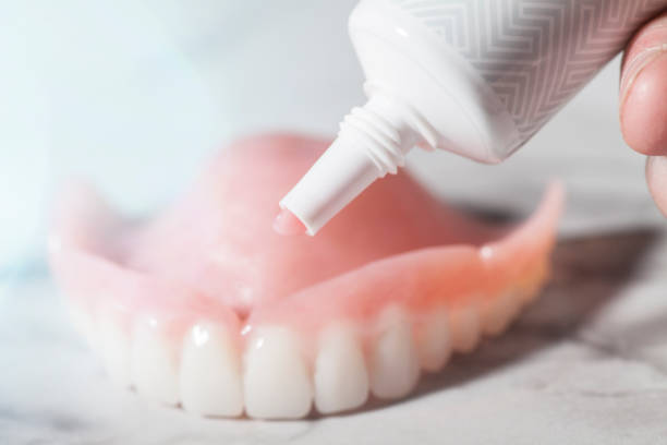 How to Use Different Types of Denture Adhesive